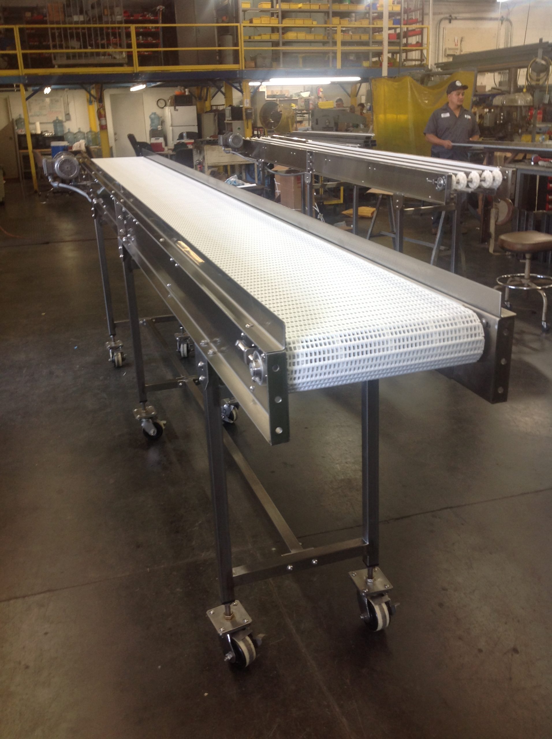 Custom Conveyors | Conveyor Service & Electric